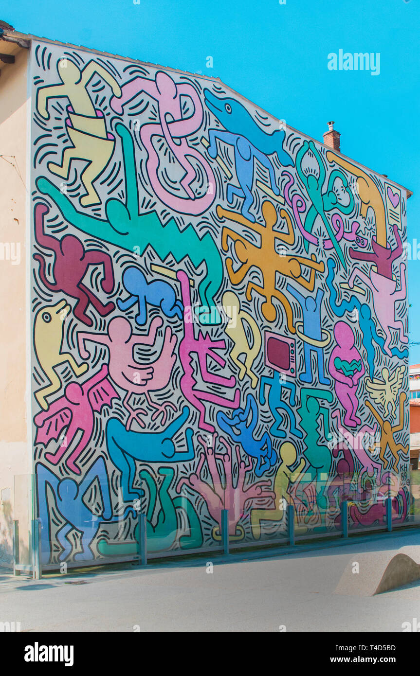 Keith haring mural hi-res stock photography and images - Alamy