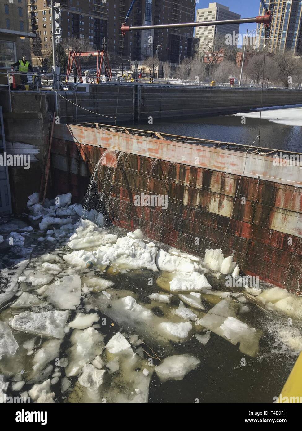 Miter gate hi-res stock photography and images - Alamy