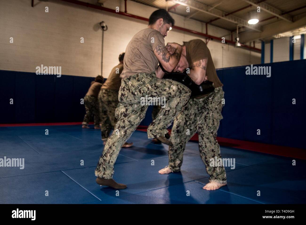 IMPERIAL BEACH, Calif., (Mar. 20, 2019) Sailors assigned to Coastal ...