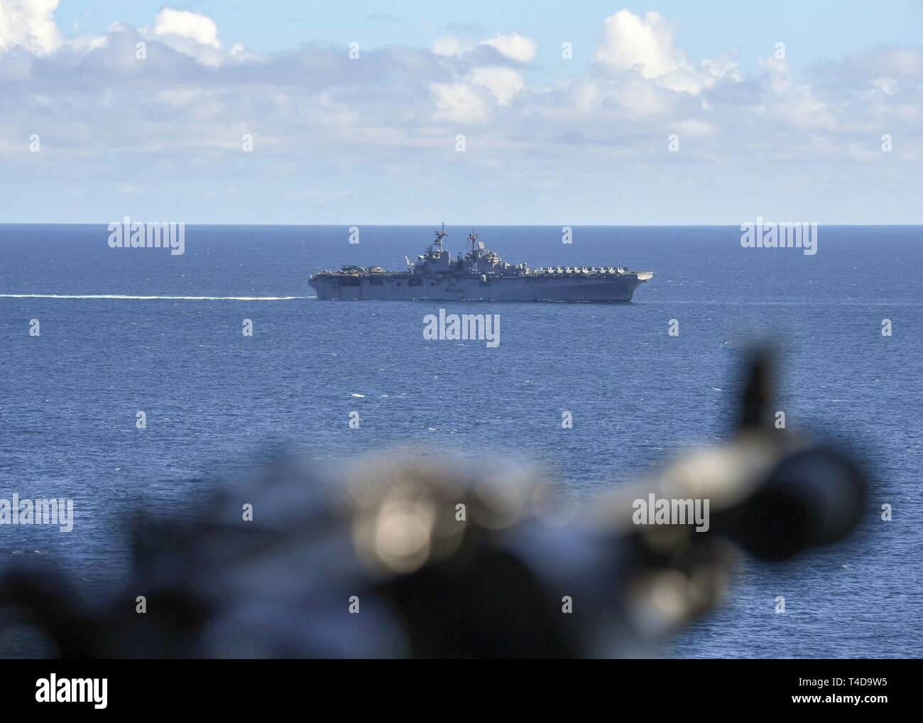 OCEAN (March 20, 2019) Amphibious assault ship USS Boxer (LHD 4 ...