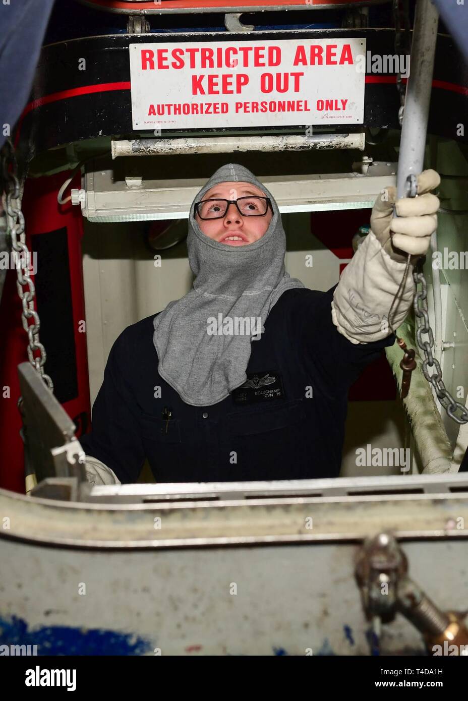 ATLANTIC OCEAN (March 20, 2019) Machinist Mate (Nuclear) 2nd Class ...