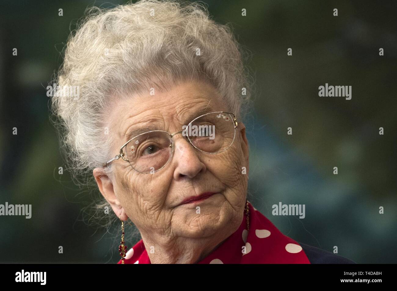 Mae Krier, an original Rosie the Riveter, arrives at the Pentagon in ...