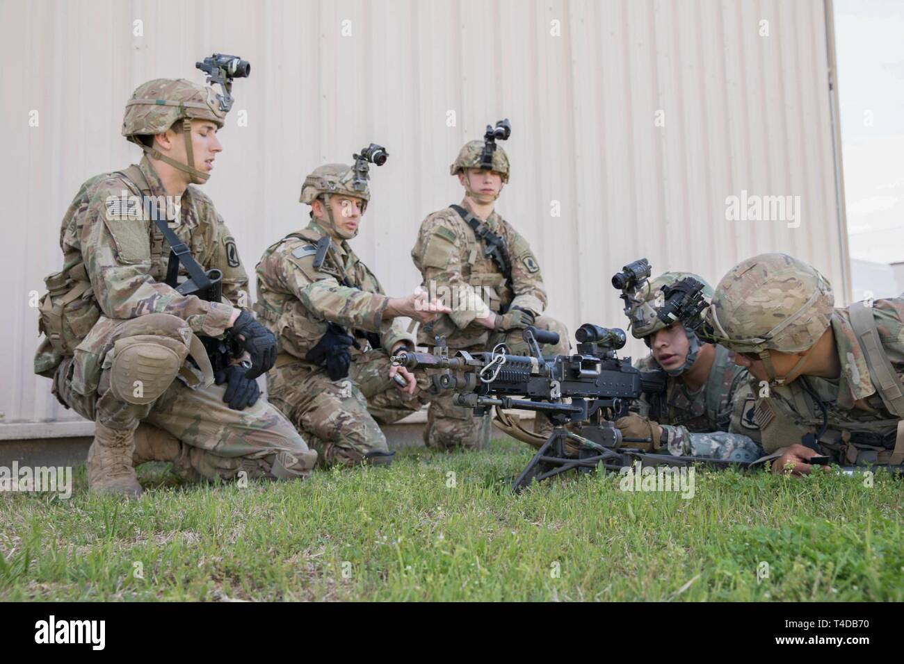 A group of U.S. Army Paratroopers, assigned to Alpha Company, 1st ...