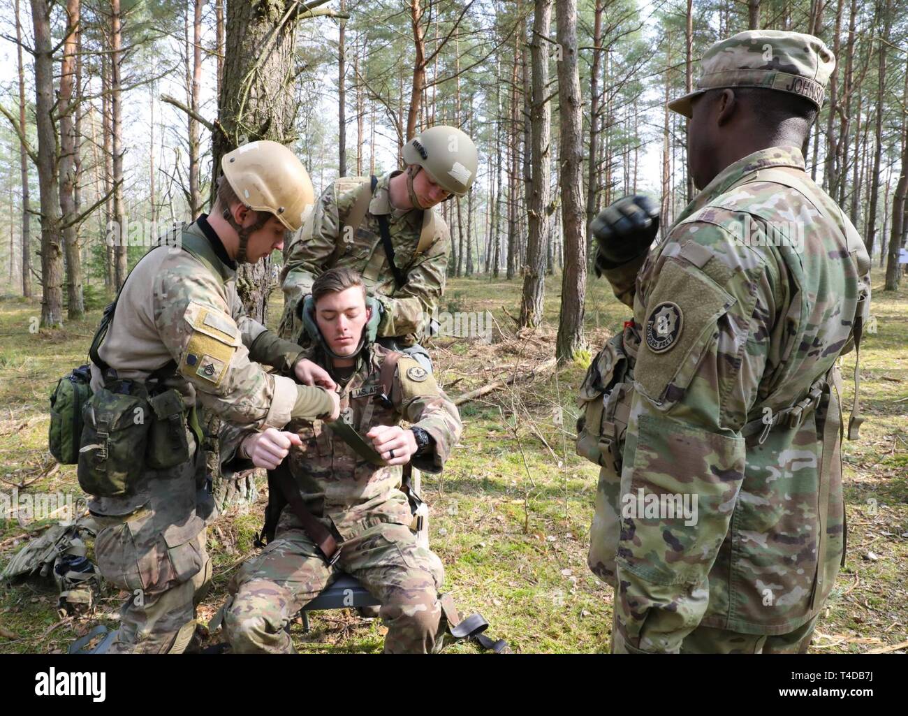 M1133 medical evacuation vehicle hi-res stock photography and images ...