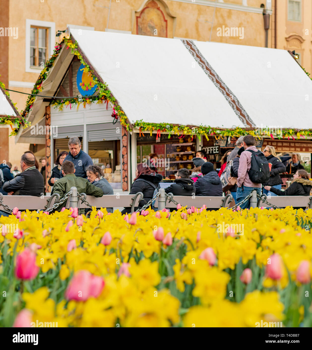 Market square flower flowers hi-res stock photography and images - Alamy