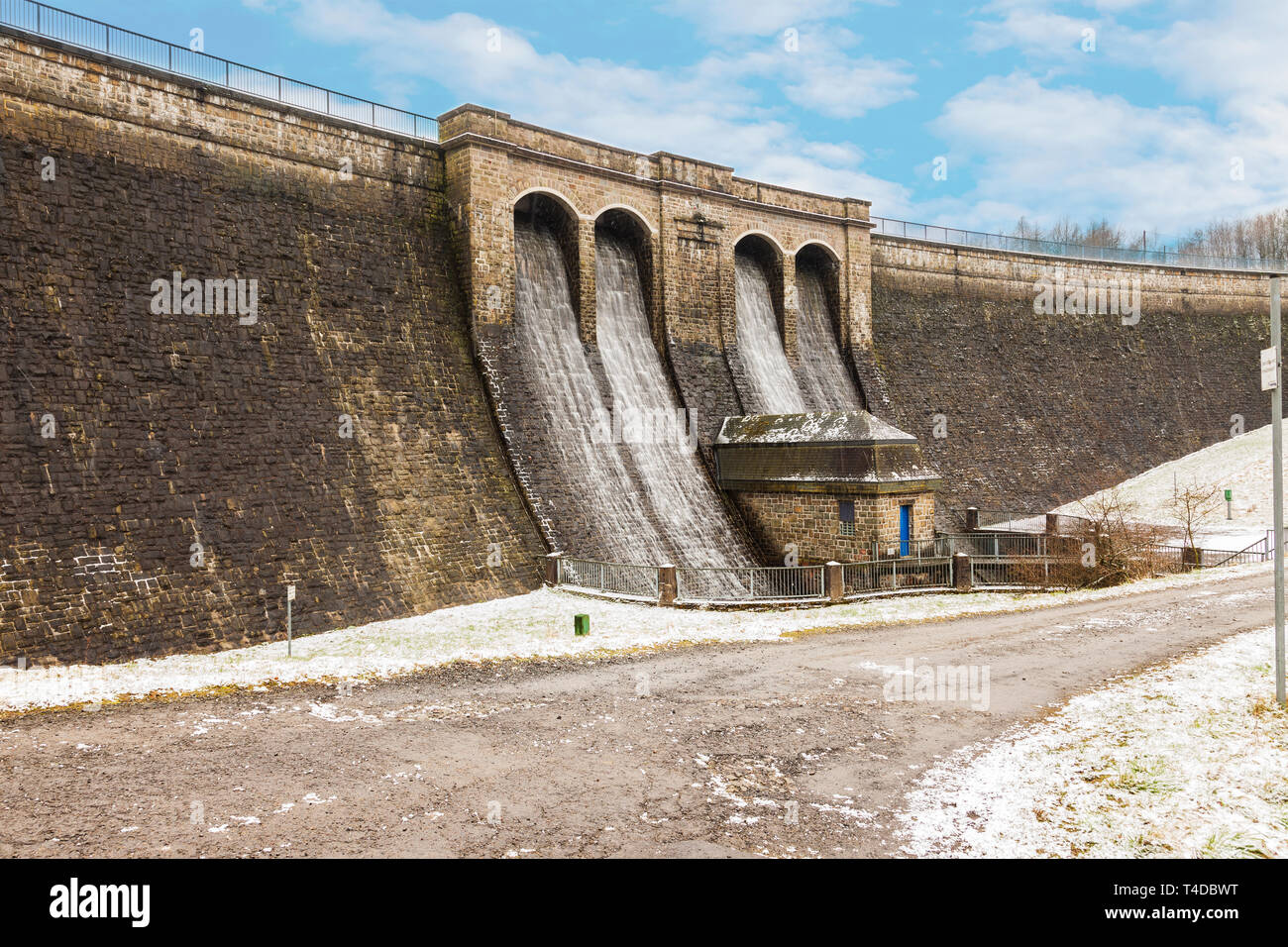 Dam outlet hi-res stock photography and images - Alamy