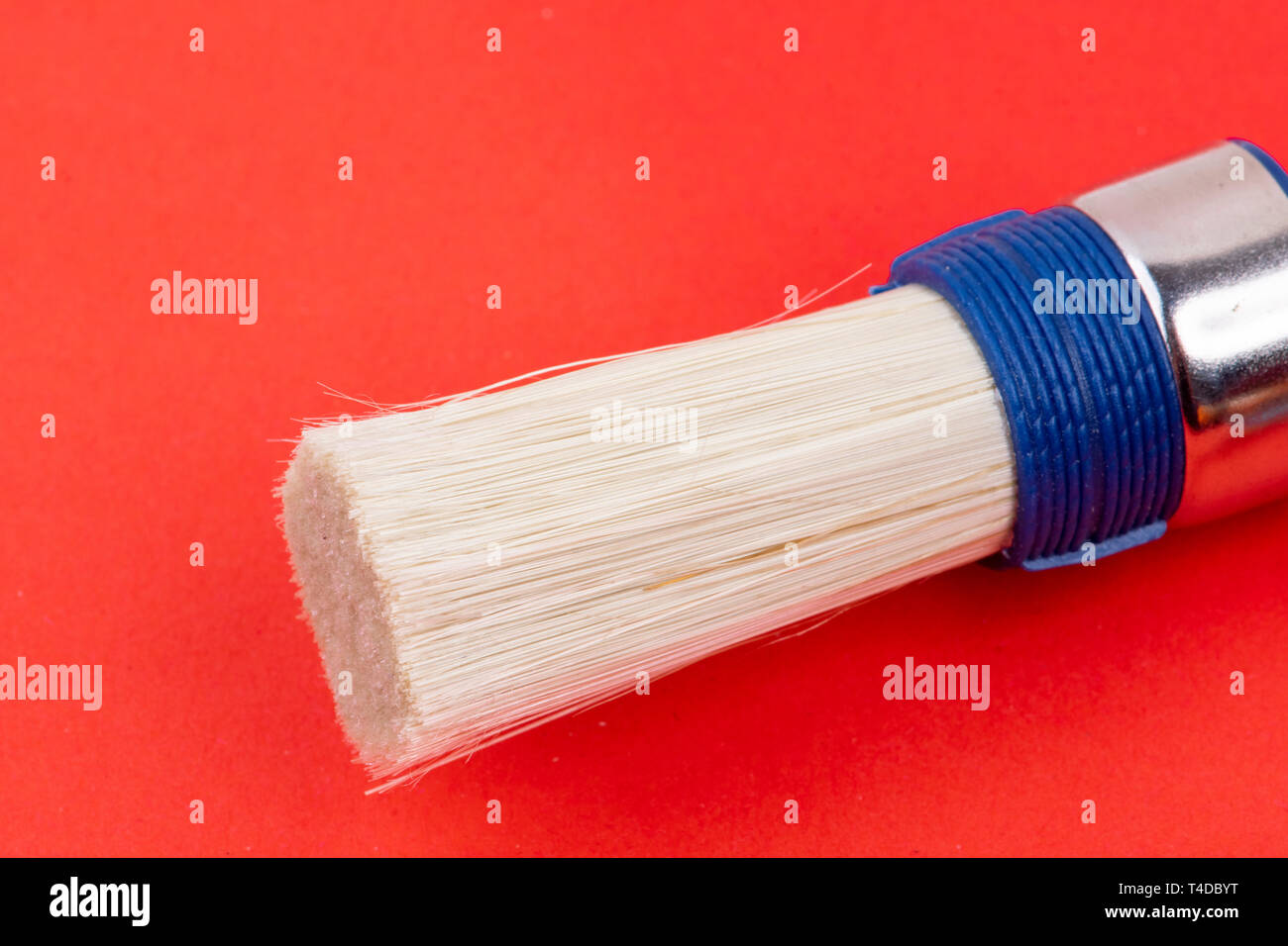 Round paintbrushes hi-res stock photography and images - Alamy