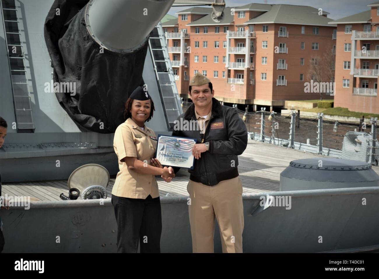 YN1 Latonya Solomon assigned to US Fleet Forces Command, re-enlisted on ...