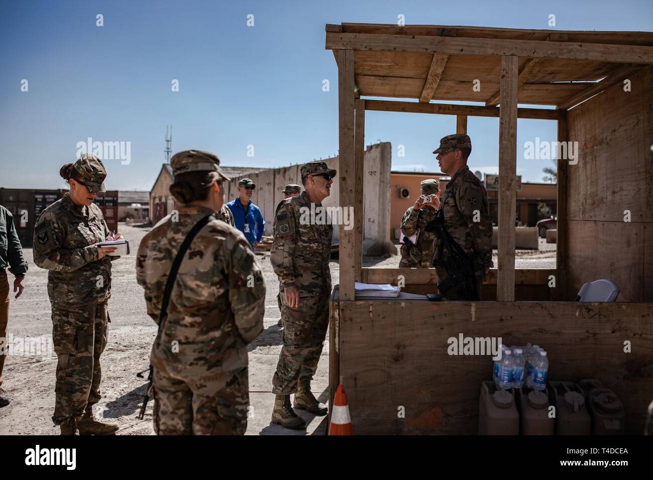 Maj. Gen. Flem B. “Donnie” Walker, commanding general of the 1st ...