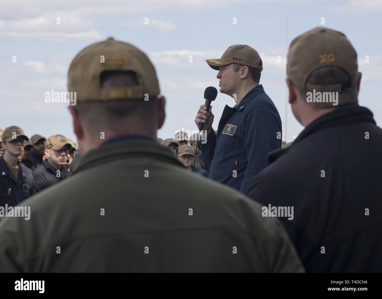 Va. (Mar. 22, 2019) Commanding Officer, Capt. Greg Leland briefs the ...