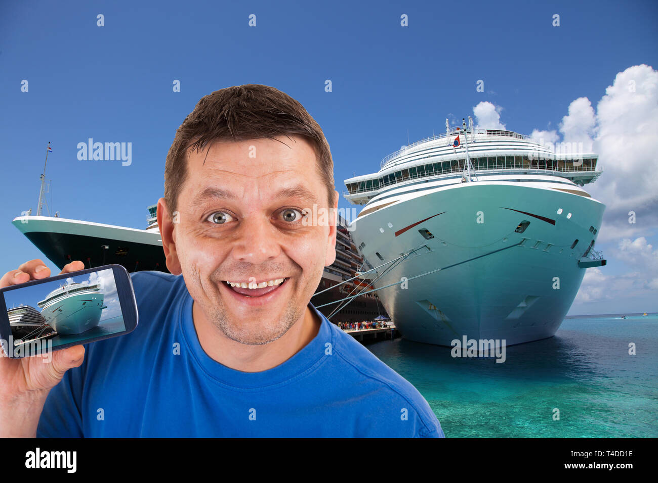 Happy cruise ship passenger hi-res stock photography and images - Alamy