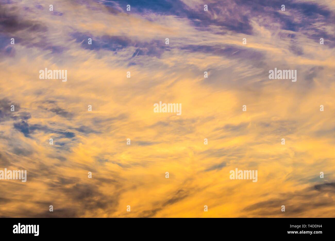Golden clouds of sunset hi-res stock photography and images - Alamy
