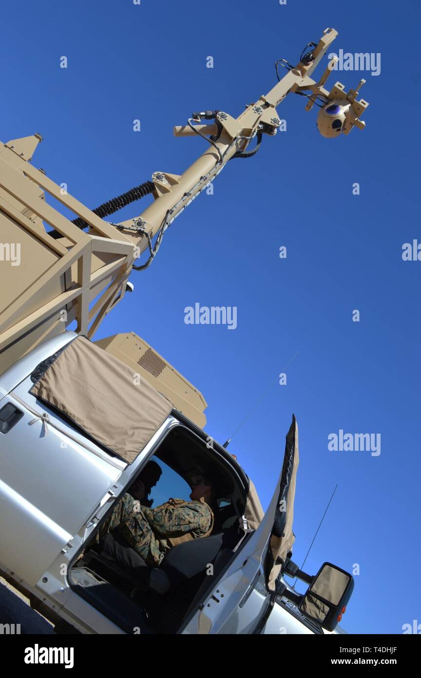 Marines patrol border hi-res stock photography and images - Alamy