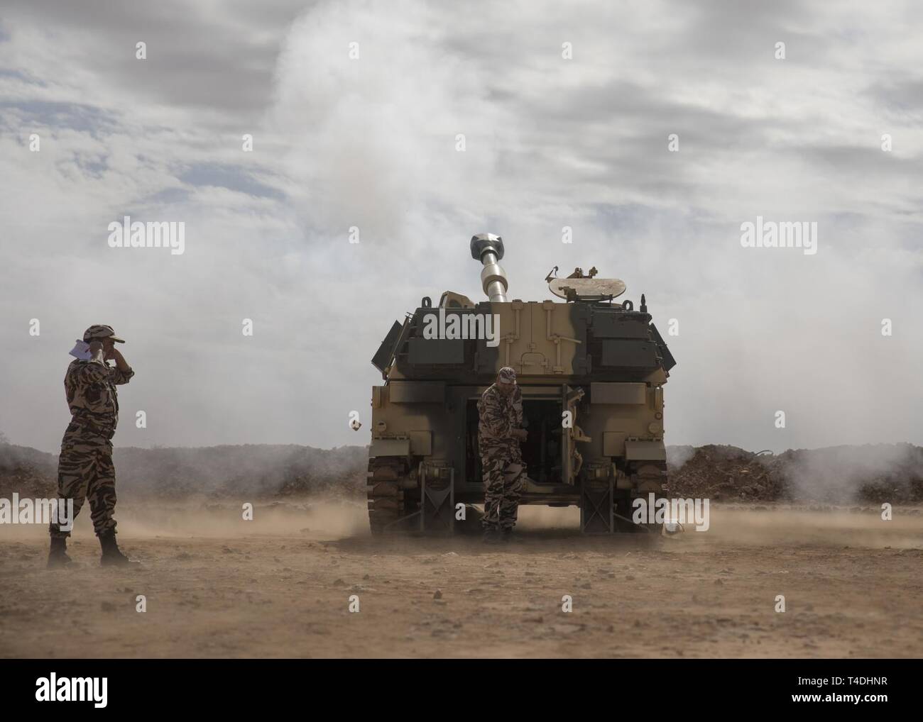 With the 26 regiment royal artillery hi-res stock photography and ...