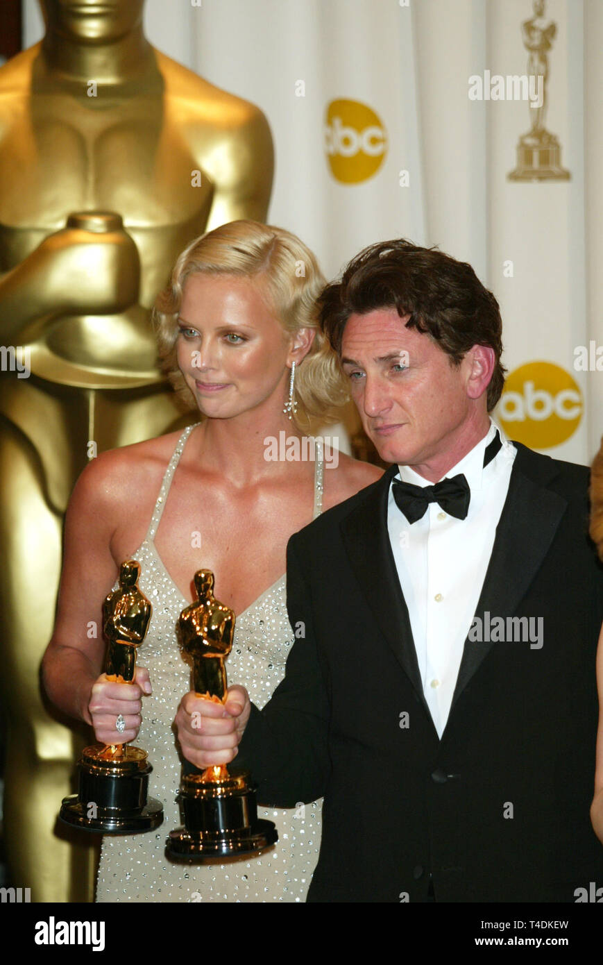 LOS ANGELES, CA. February 29, 2004: SEAN PENN & CHARLIZE THERON at the ...