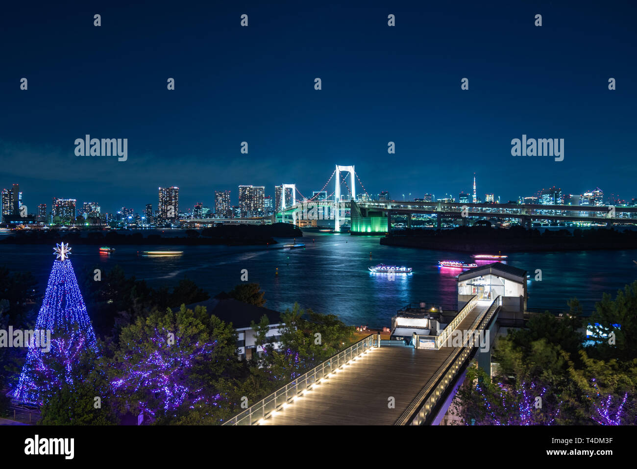Odaiba night hi-res stock photography and images - Alamy