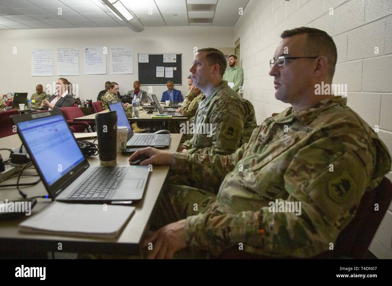 Integrated personnel and pay system army hi-res stock photography and ...