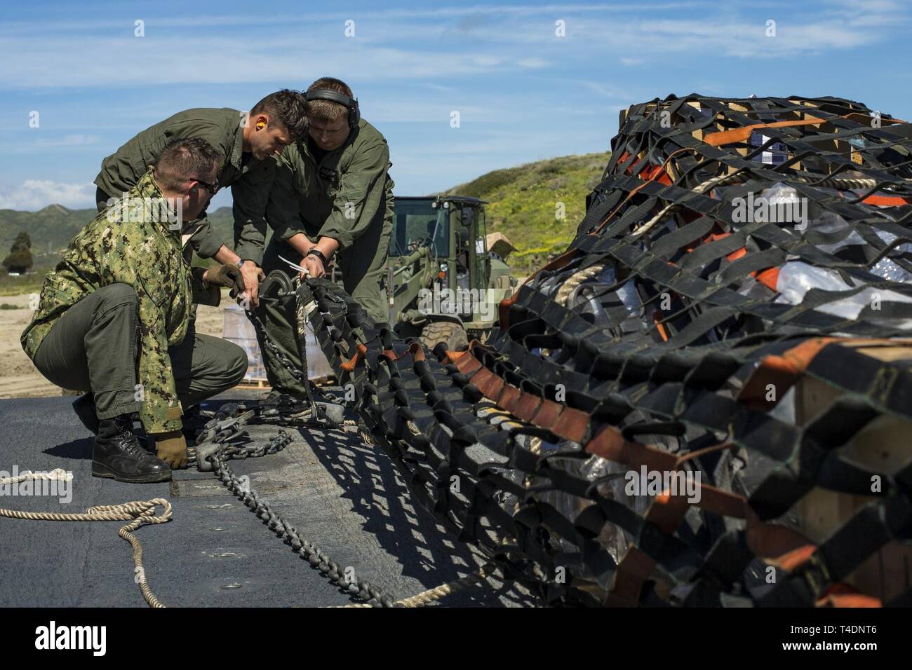 U.S. Navy Sailors with Assault Craft Unit 5, Naval Beach Group 1 ...