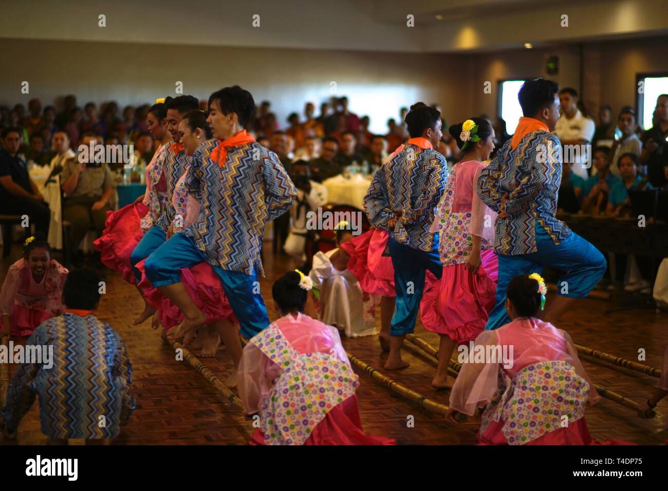 Tinikling dance hi-res stock photography and images - Alamy