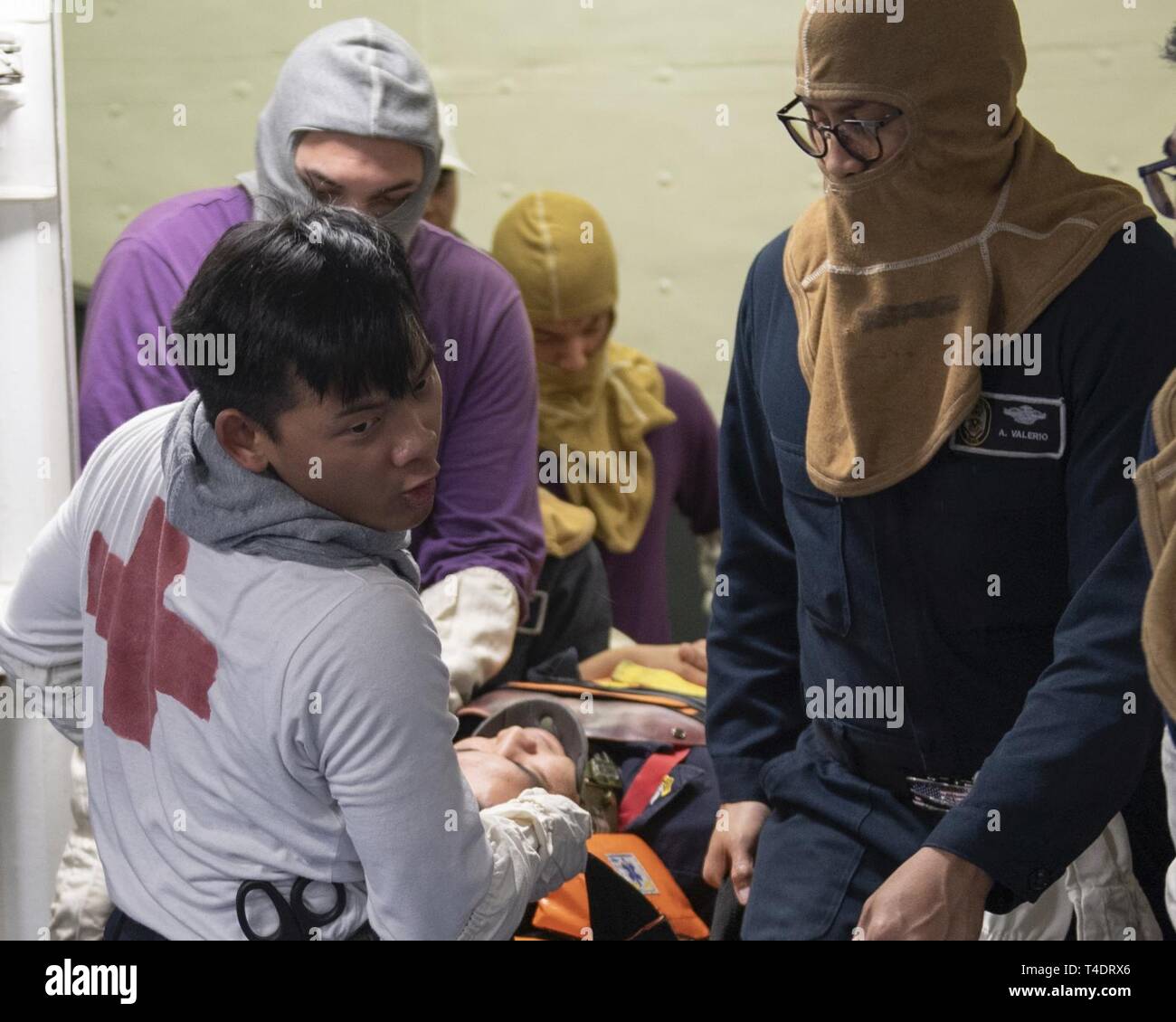 OCEAN (March 25, 2019) Sailors assigned to amphibious assault ship USS ...