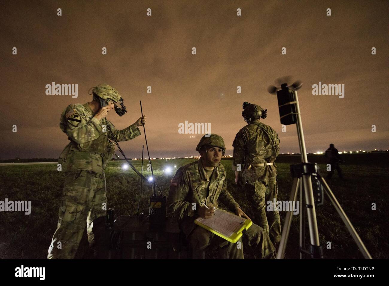 Pathfinder operation hi-res stock photography and images - Alamy