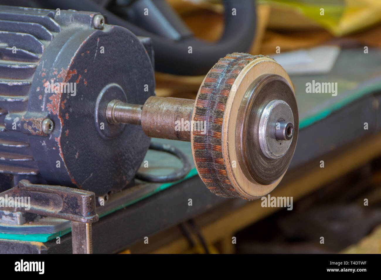 Burnishing machine hi-res stock photography and images - Alamy