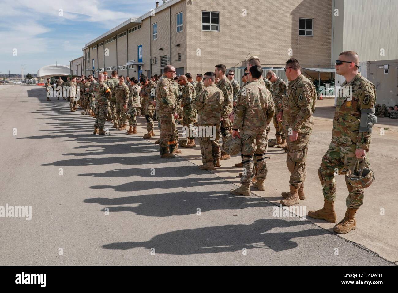 U.S. Army Soldiers, with the 1st Battalion, 143rd Infantry Regiment ...
