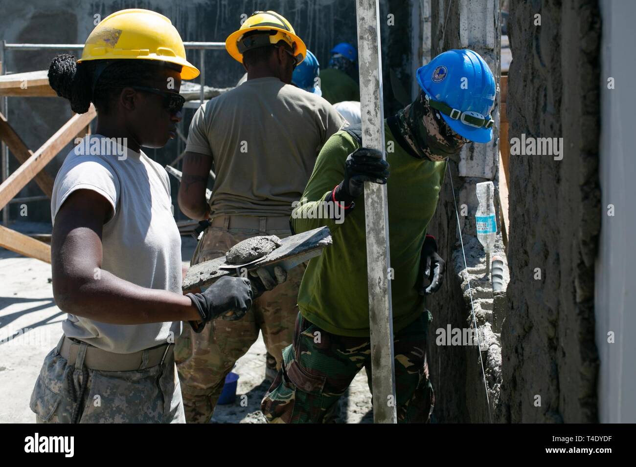 Australian army training classroom hi-res stock photography and images ...
