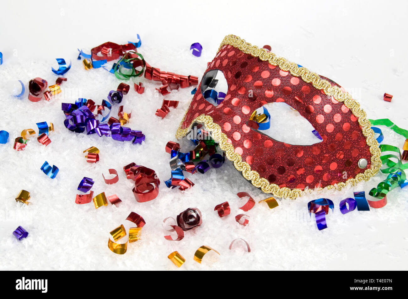 New years eve masquerade ball hi-res stock photography and images - Alamy