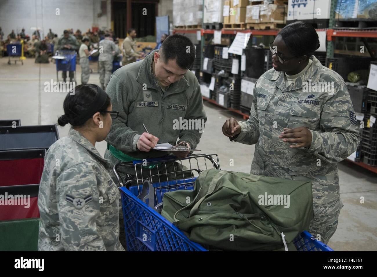 U.S. Air Force Tech. Sgt. Kimberly Johnson and Airman 1st Class Carla ...