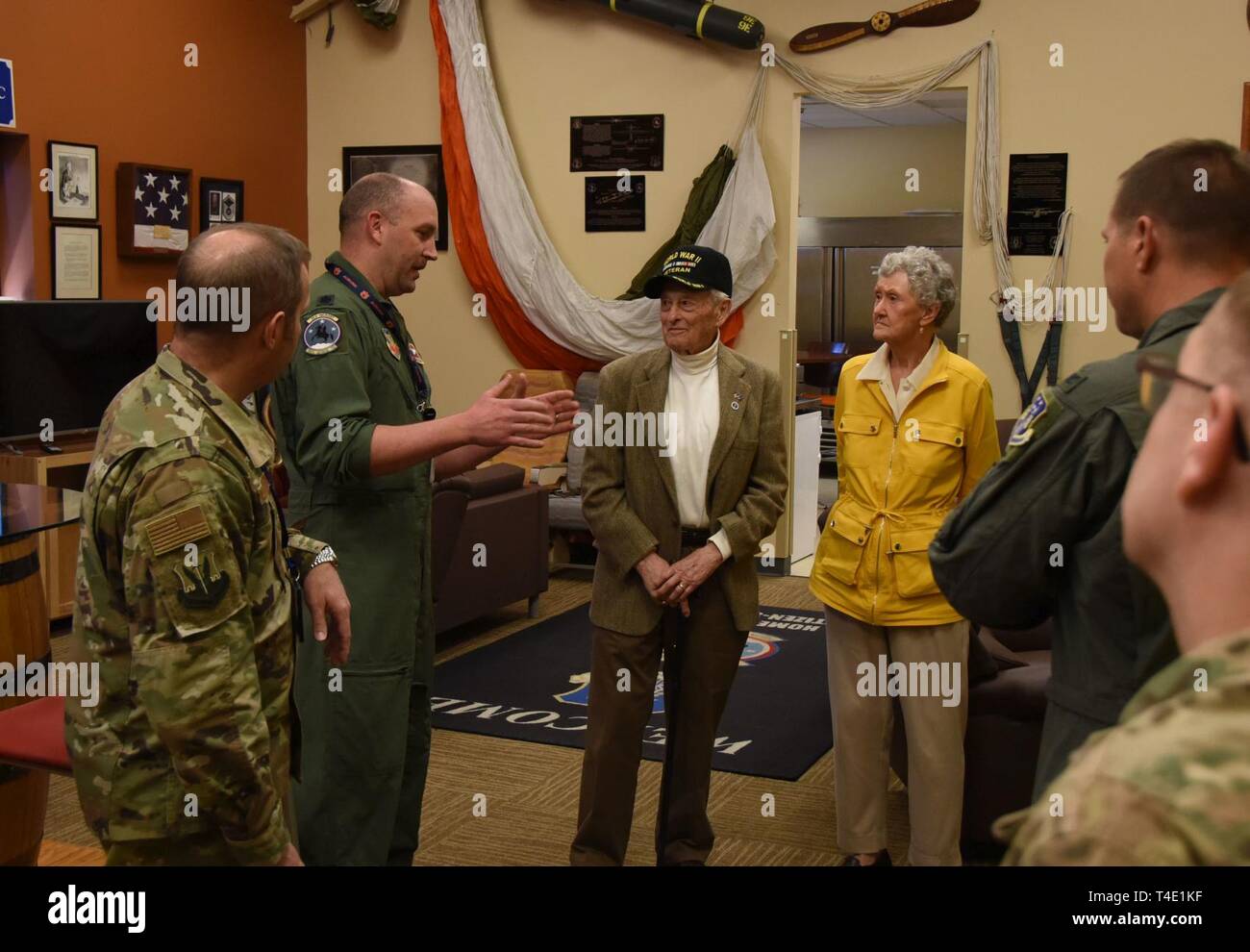 Former U.S. Air Force Capt. Jerry Neal, center left, a bomber pilot in ...