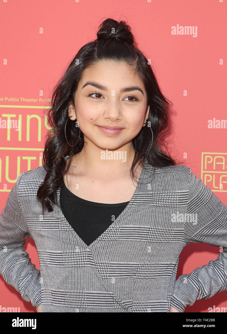 Julia faye hi-res stock photography and images - Alamy