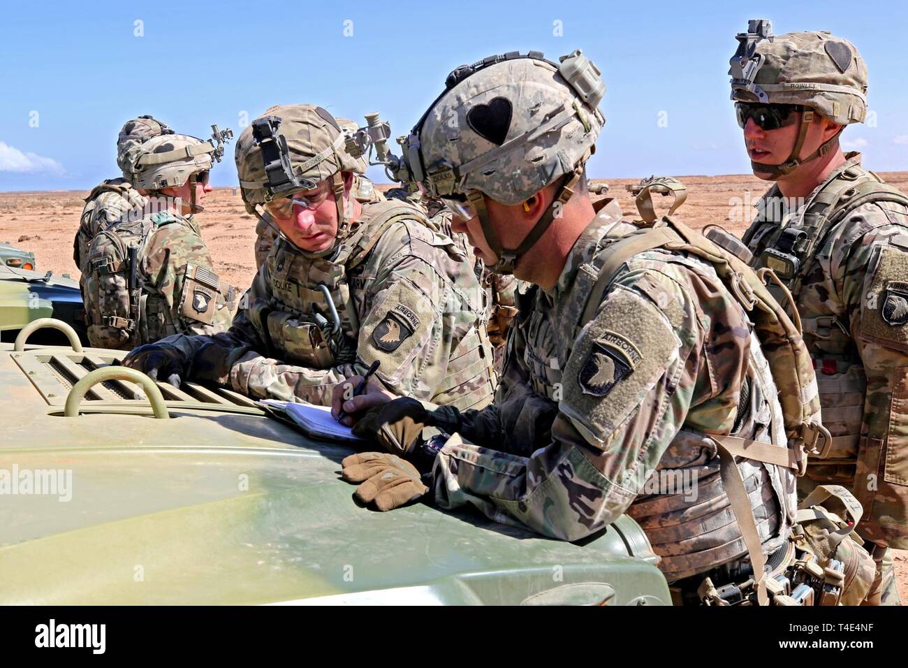 Commanding general of the 101st airborne division and fort campbell hi ...