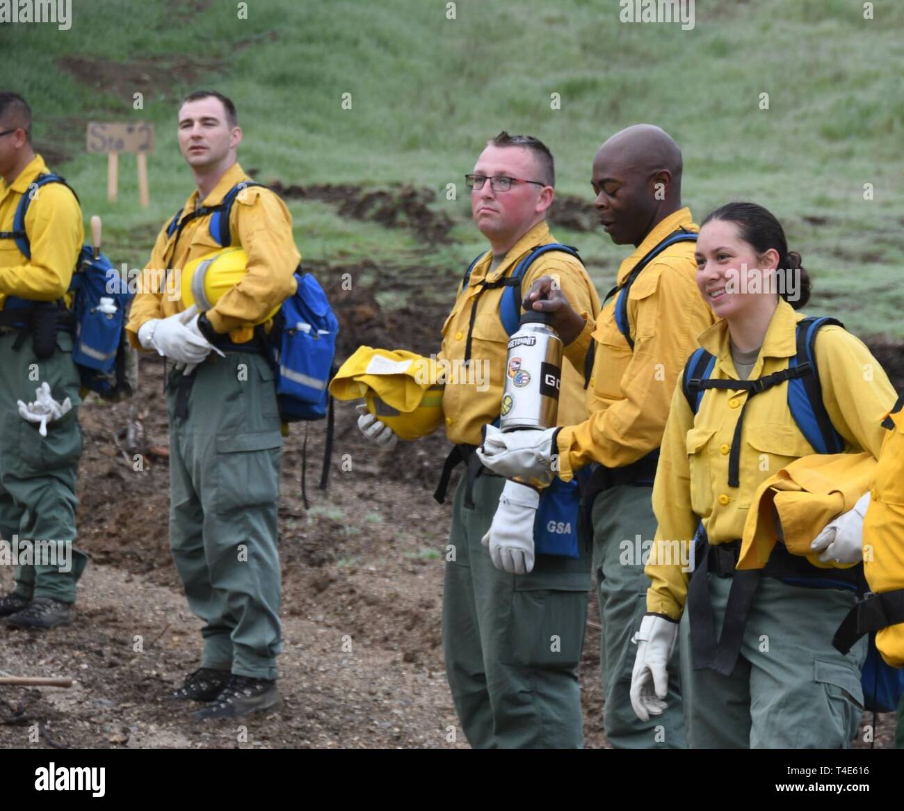 Cal Guard Soldiers on Task Force Rattlesnake take a break during ...