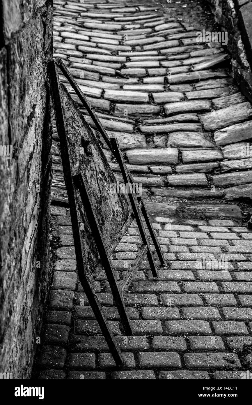 Old english path Black and White Stock Photos & Images - Alamy