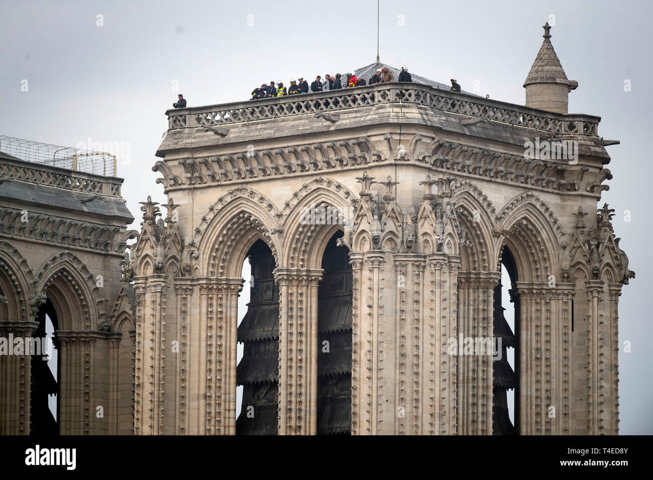 Notre dame fire roof destroyed hi-res stock photography and images - Alamy