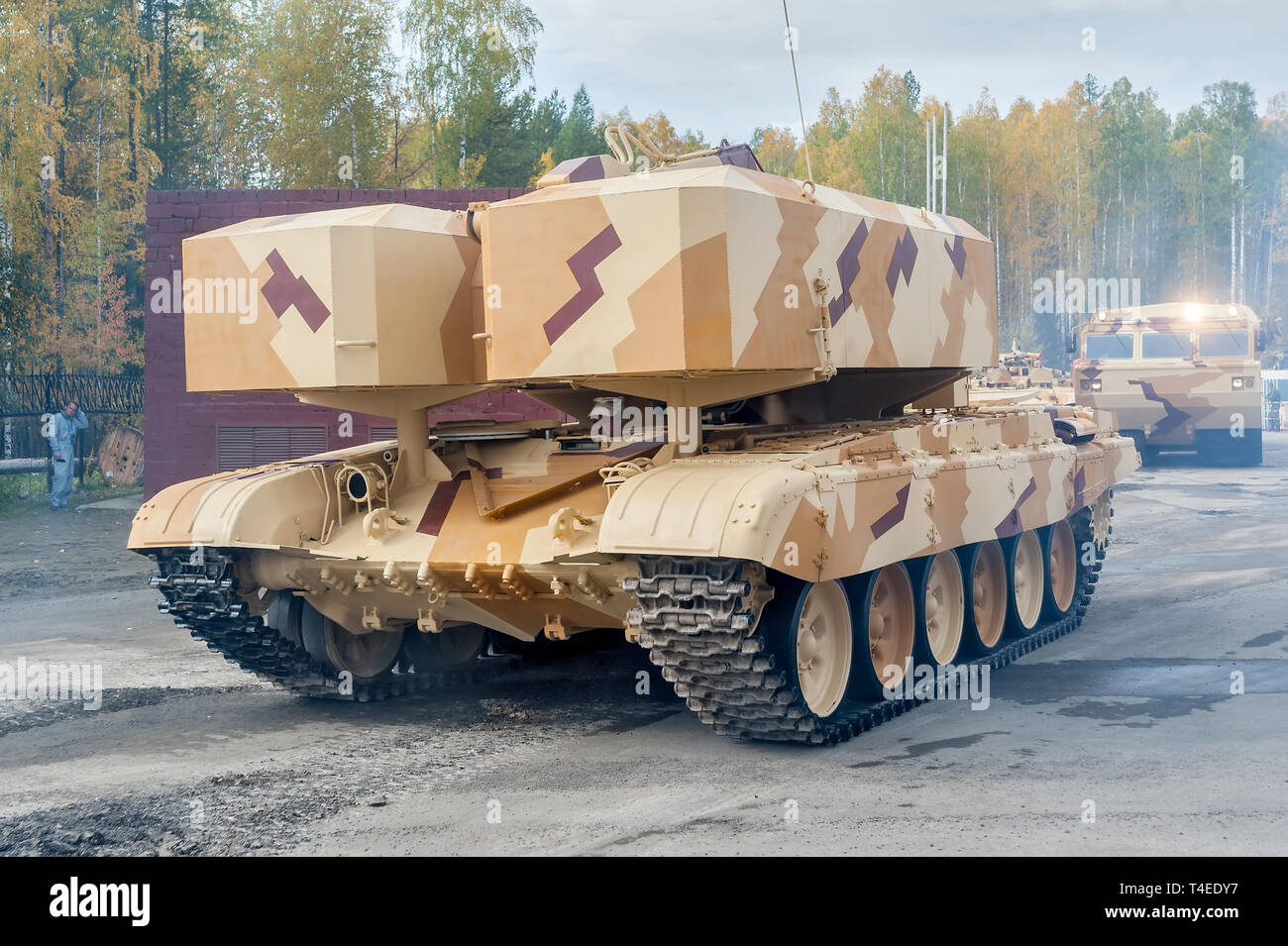 Missile loading hi-res stock photography and images - Alamy