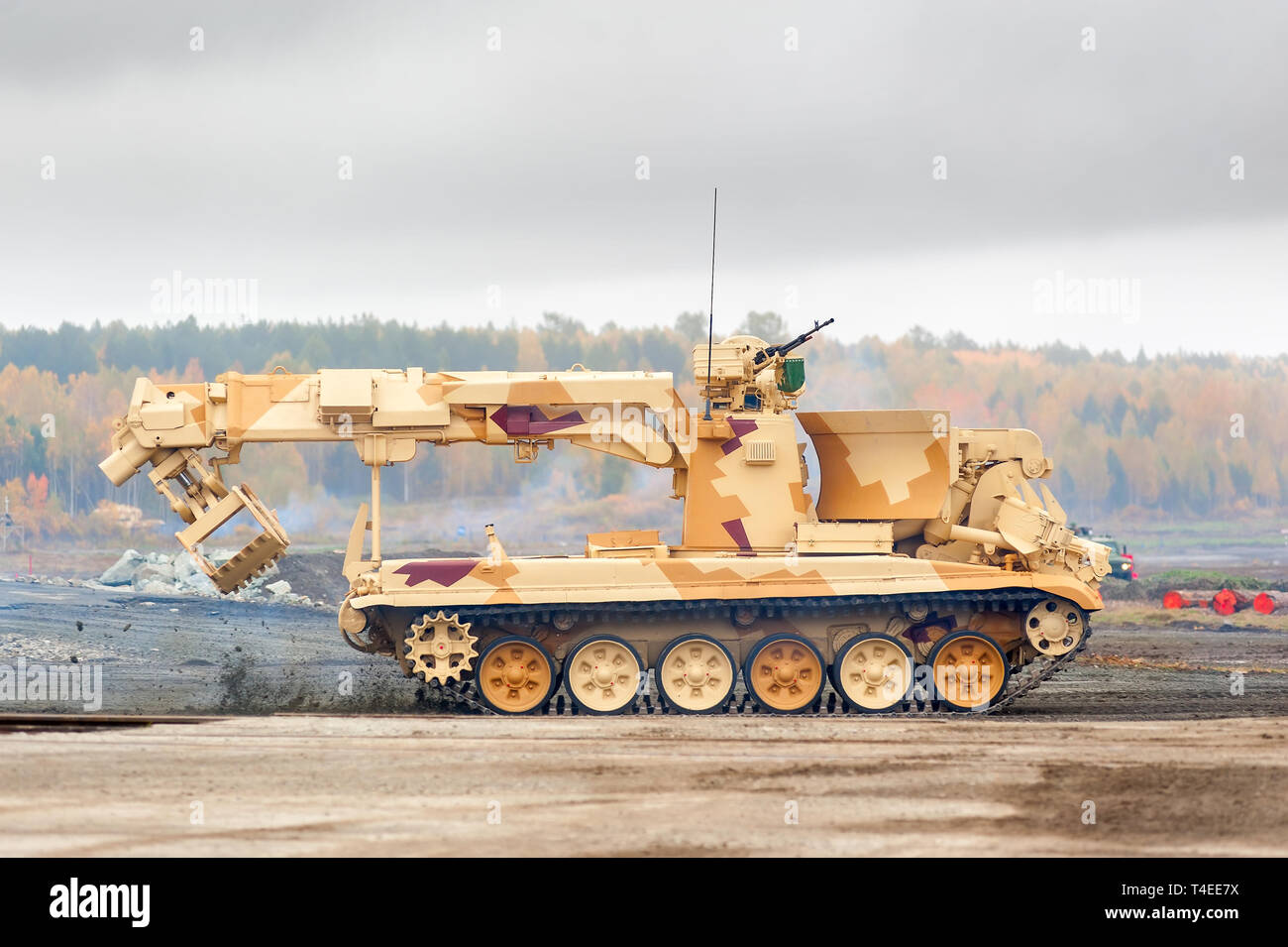Combat engineering vehicle hi-res stock photography and images - Alamy