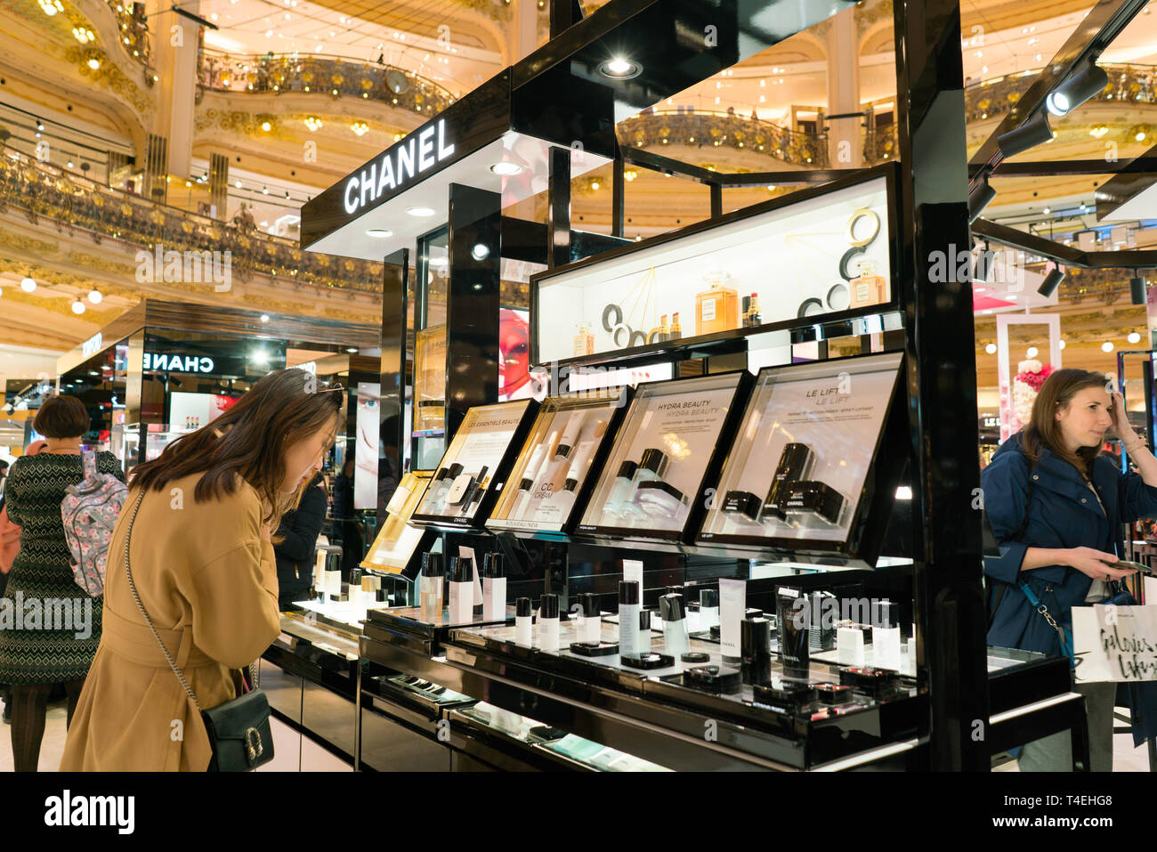 Chanel store interior paris hi-res stock photography and images - Alamy