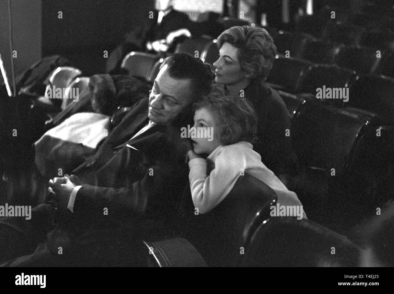 In the presence of the well-known composer Michael Jary, the piece ...