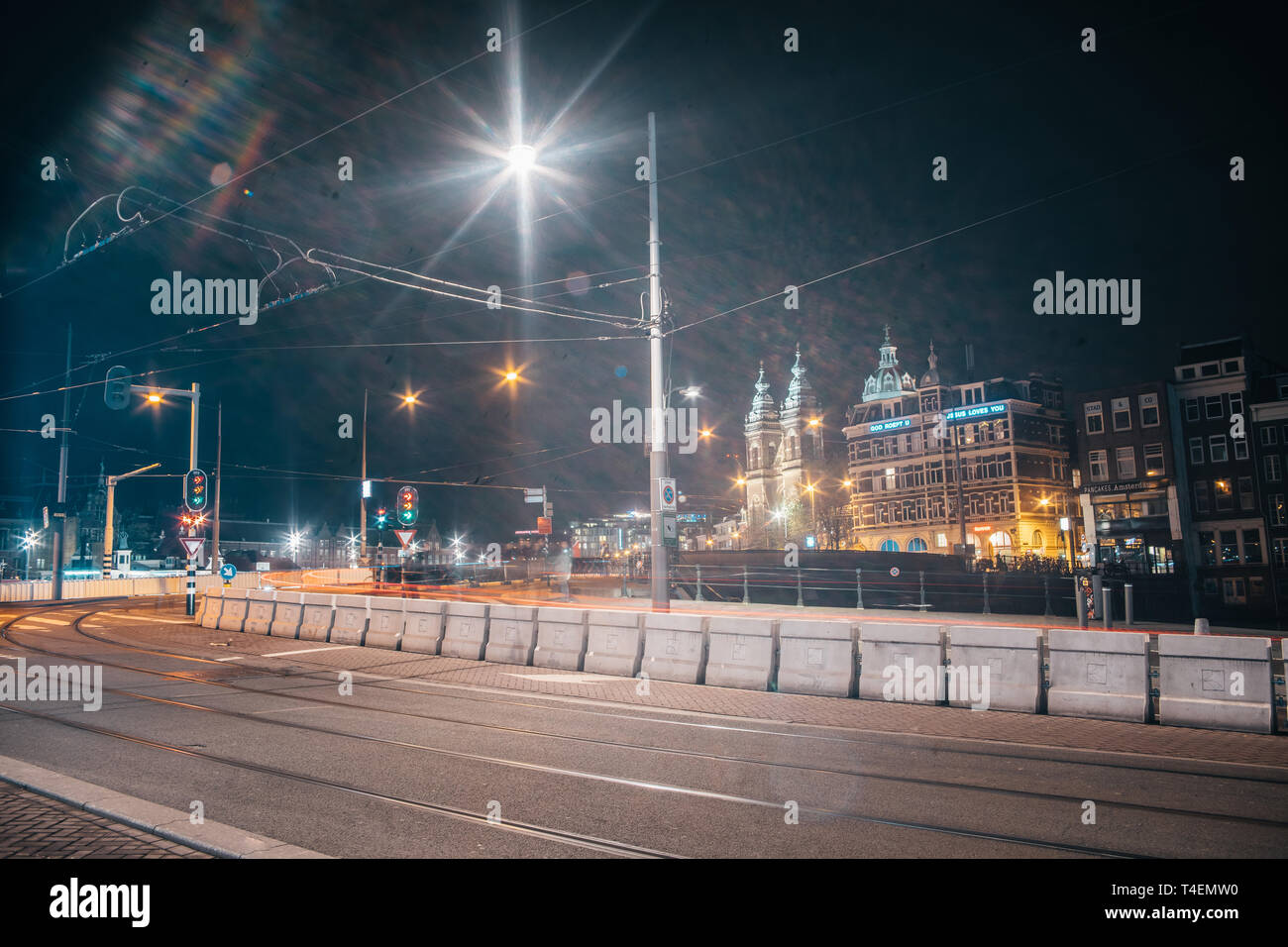 Light trails train hi-res stock photography and images - Alamy