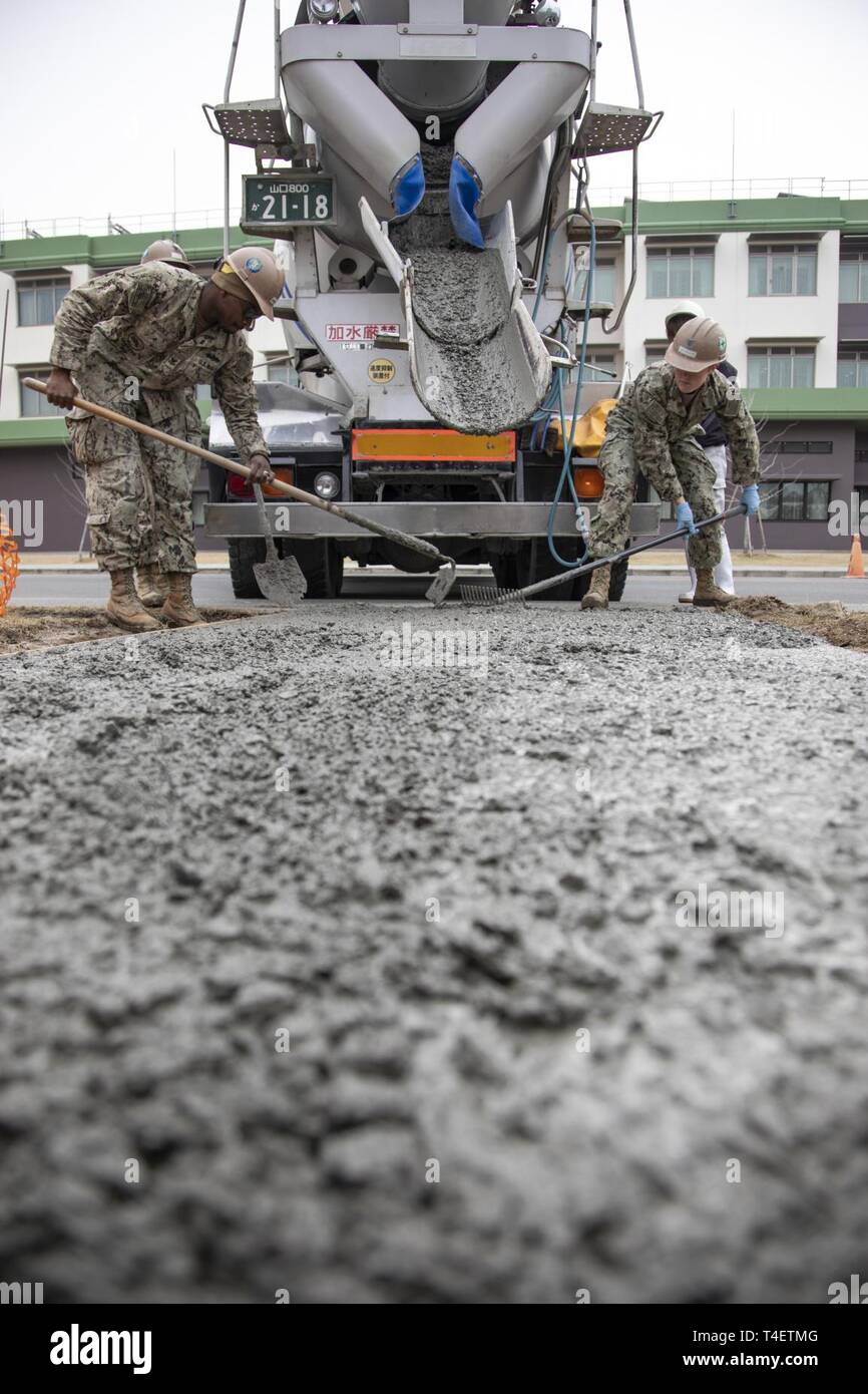 Garbage can enclosure hi-res stock photography and images - Alamy