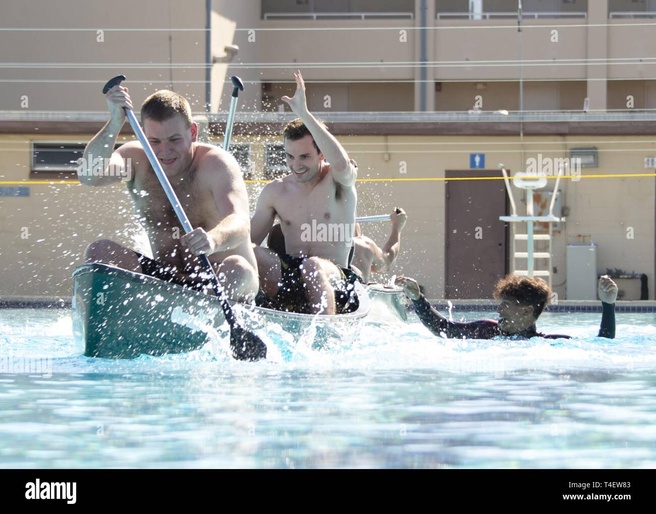 Fla. (Apr. 4, 2019) Internal Communications Specialist Second Class Ray ...
