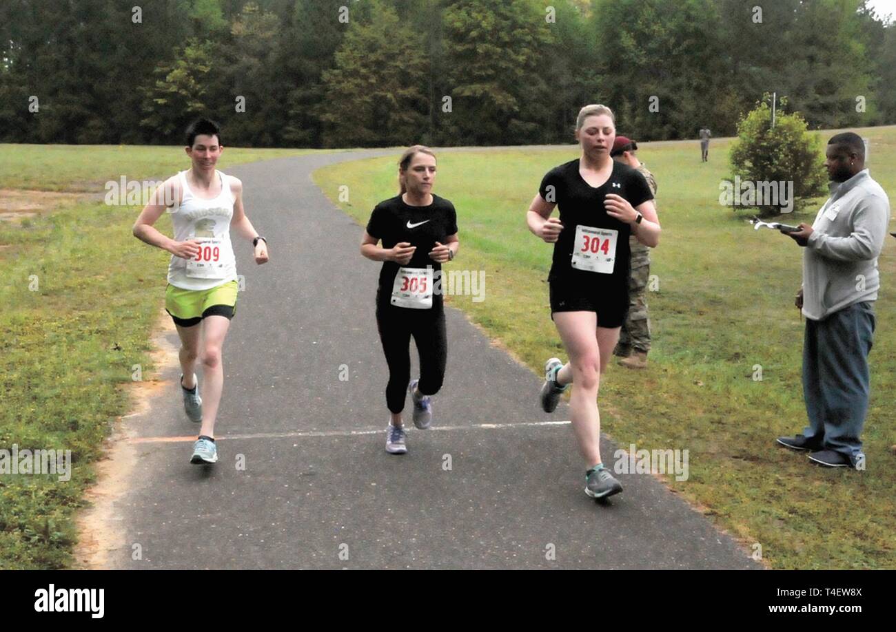 Spc. Megan Gray (left), Sgt. Megan Adams (center) and Sgt. Chestley ...
