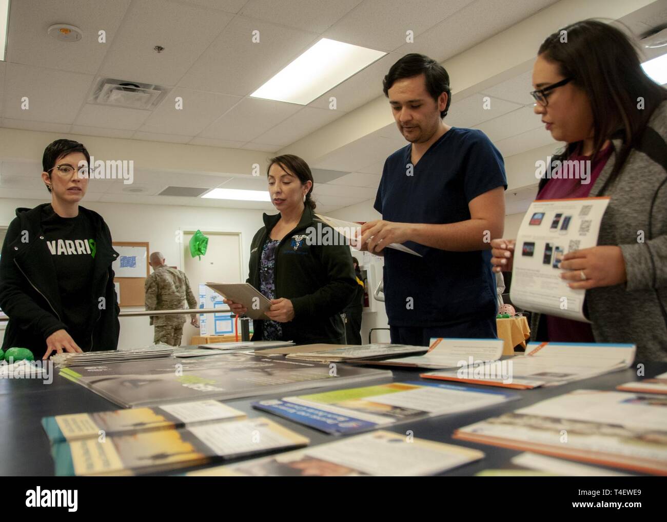 Elizabeth Fuentes (left), physical therapist assistant, Fort Bliss ...