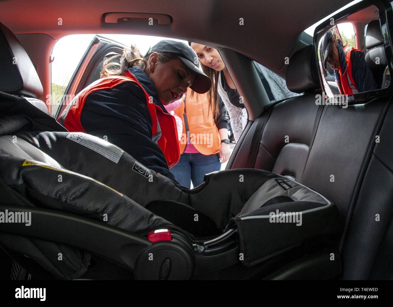 William car seat hi-res stock photography and images - Alamy