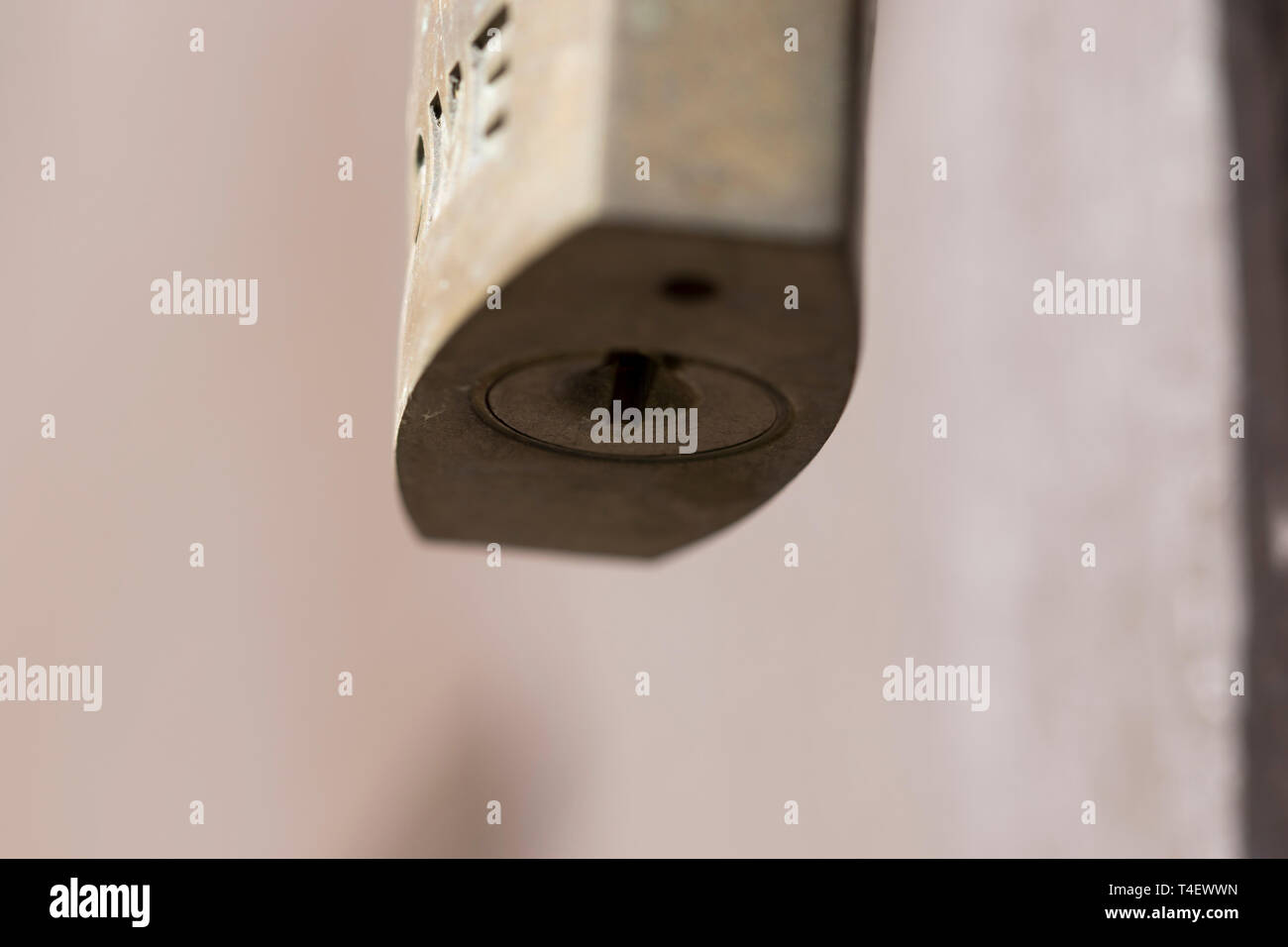 Pad lock hi-res stock photography and images - Alamy