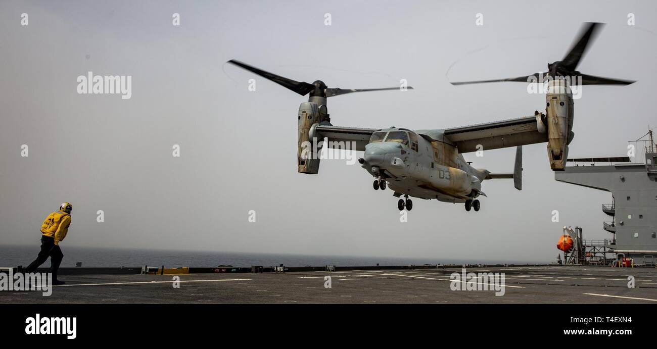 Deck landing qualification exercise hi-res stock photography and images ...