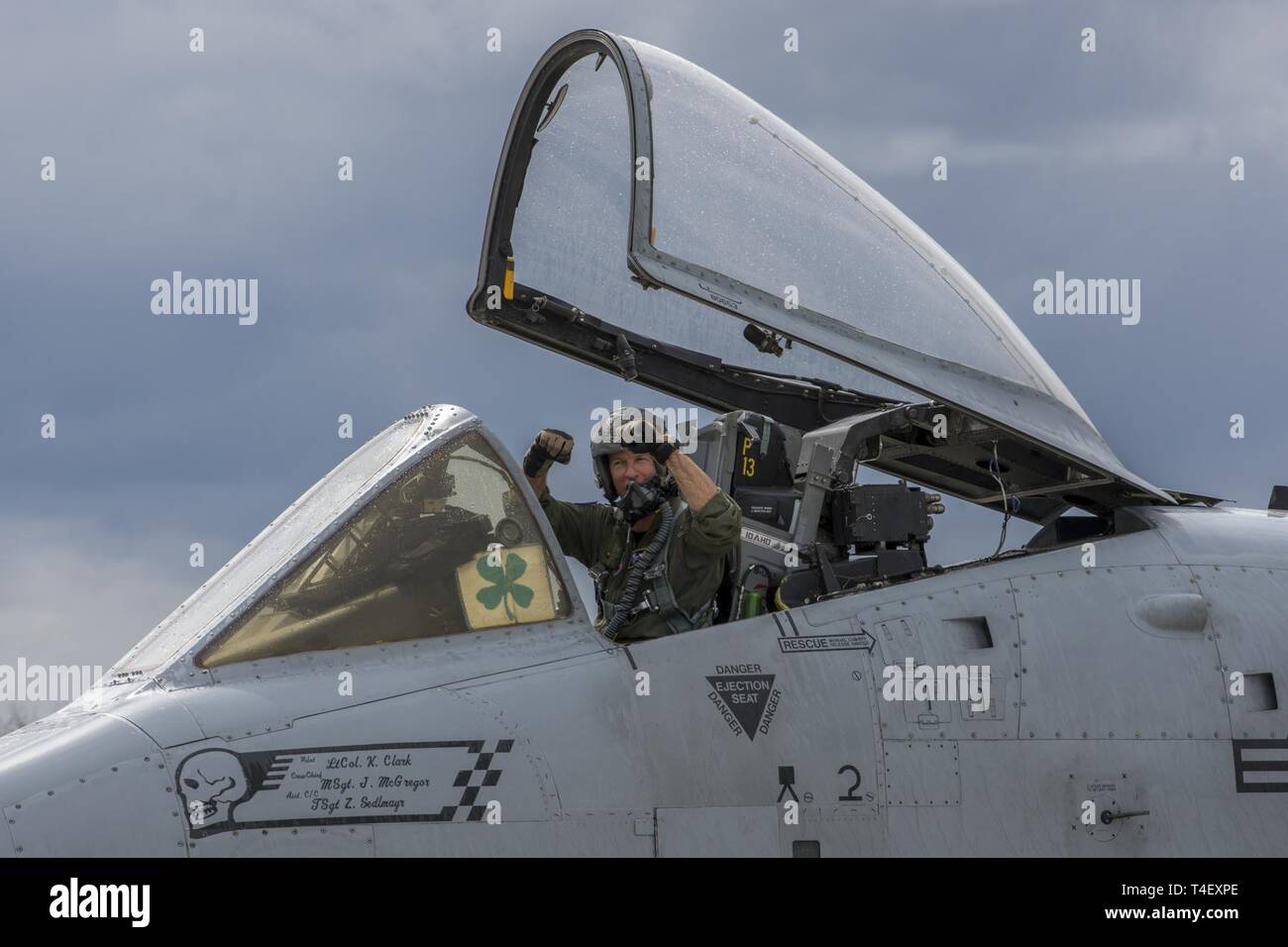 Col. Tim Donnellan, commander of the 124th Fighter Wing, taxis in an A ...