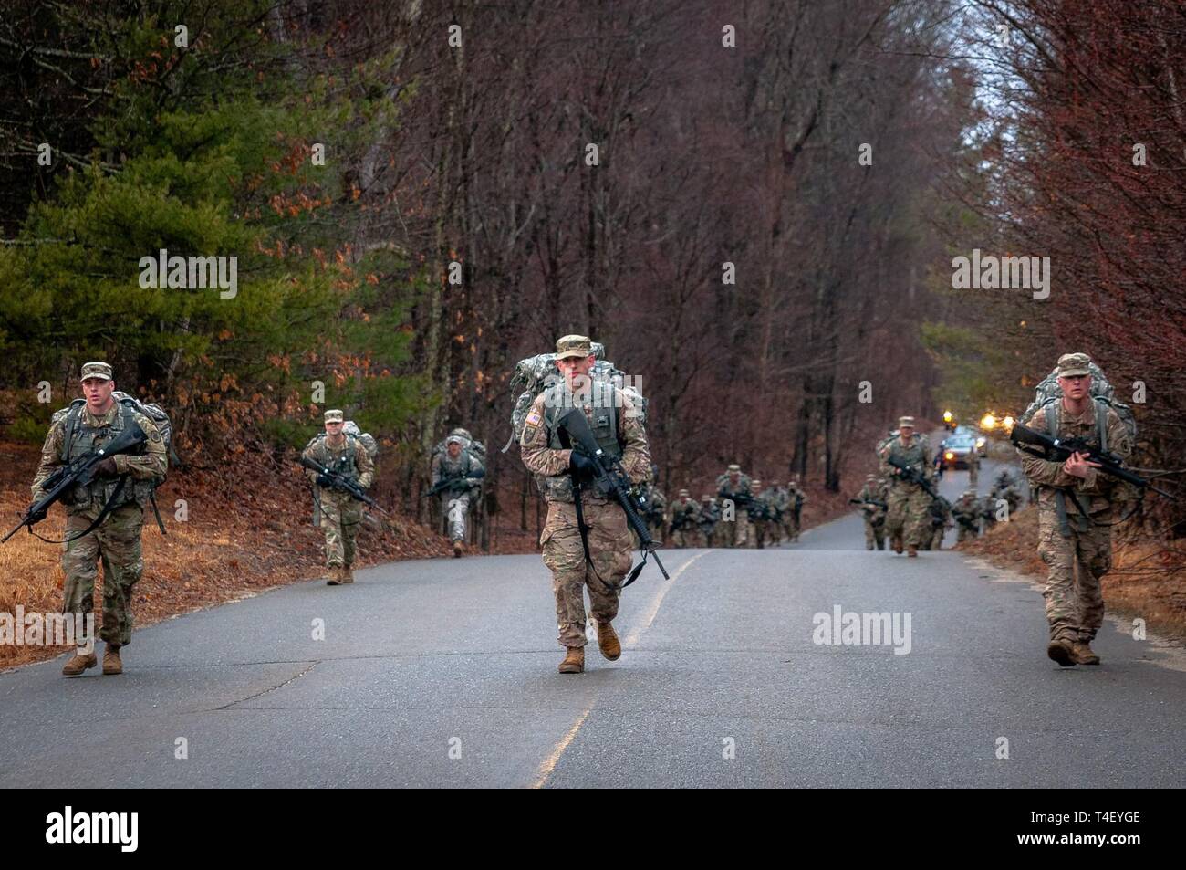 U.S. Army Reserve Soldiers from 1st Battalion, 304th Infantry Regiment ...